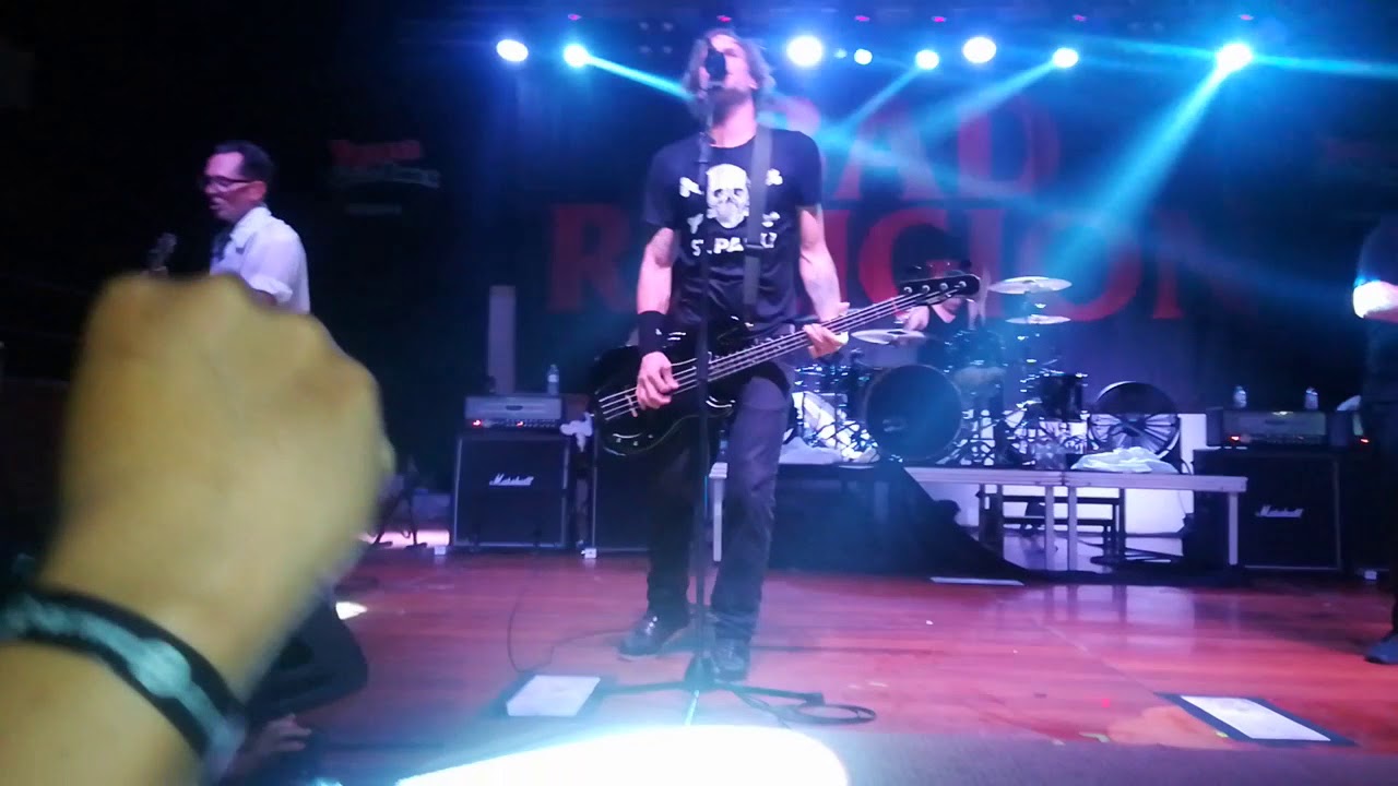 Punk rock song - Bad Religion (Costa Rica 2017) - YouTube