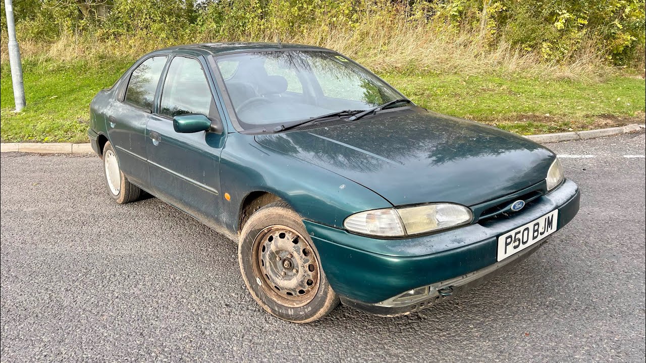 Mk1 Ford Mondeo in stock, worth a video - YouTube