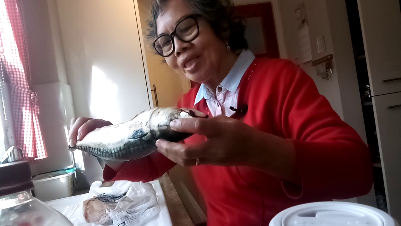 Boiling Kale n marinating tuna fish - YouTube