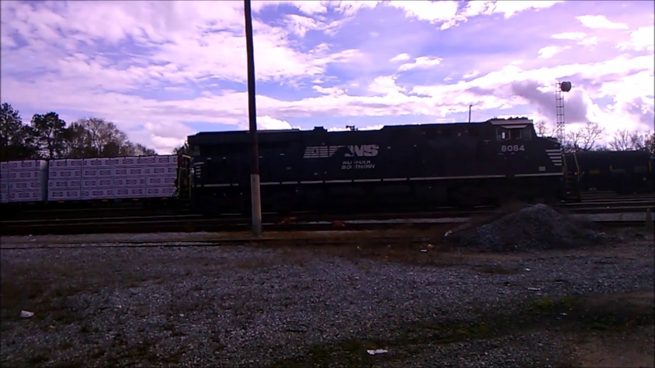 Cab Tour of NS ES44AC #8084 - YouTube