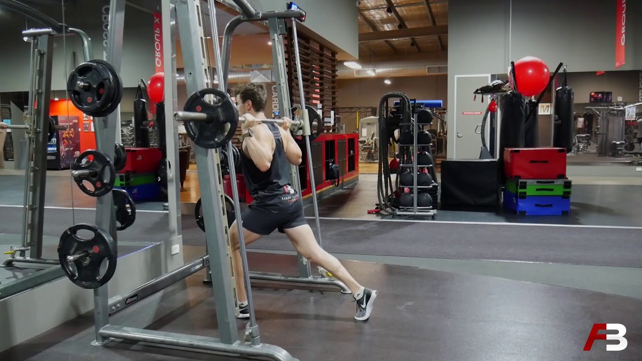 Smith Machine Lunge Pulse - YouTube