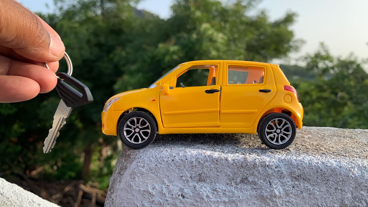 Maruti Swift Scale Model Miniature Yellow 😍 | Die-Cast Mini Swift ...
