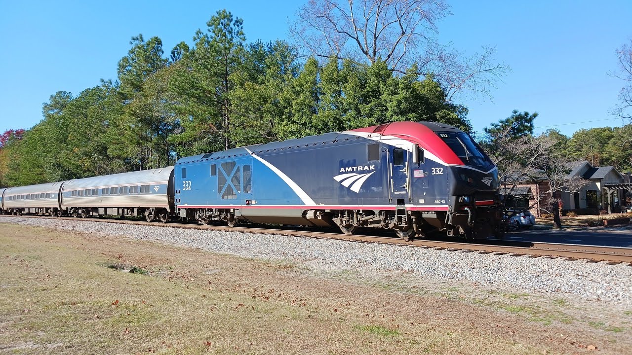 Amtrak 352 leads Silver Star 92 in SOP - YouTube
