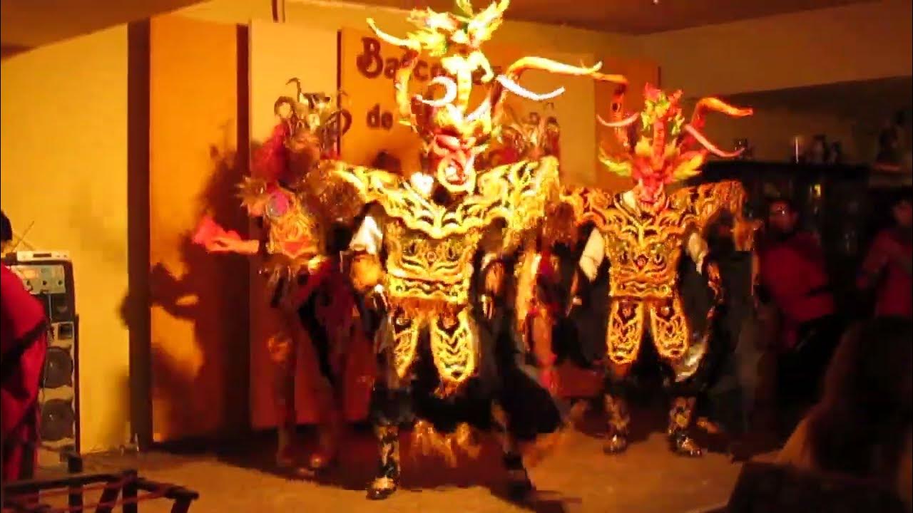 La Diablada lucha entre el bien y el mal. Perú - YouTube