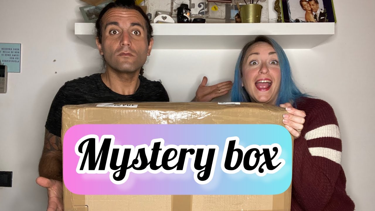 Mega unboxing -una di voi ci ha mandato una MYSTERY BOX- - YouTube