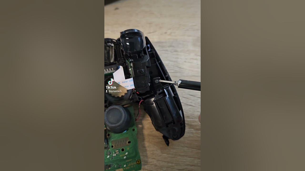 PS5 CONTROLLER L2 BUTTON STOP WORKING.. LET FIX IT - YouTube