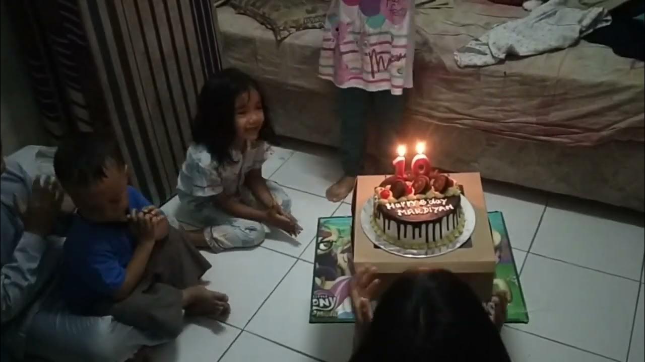 HAPPY BIRTHDAY!!!! SELAMAT ULANG TAHUN KAKA LARAS!! - YouTube