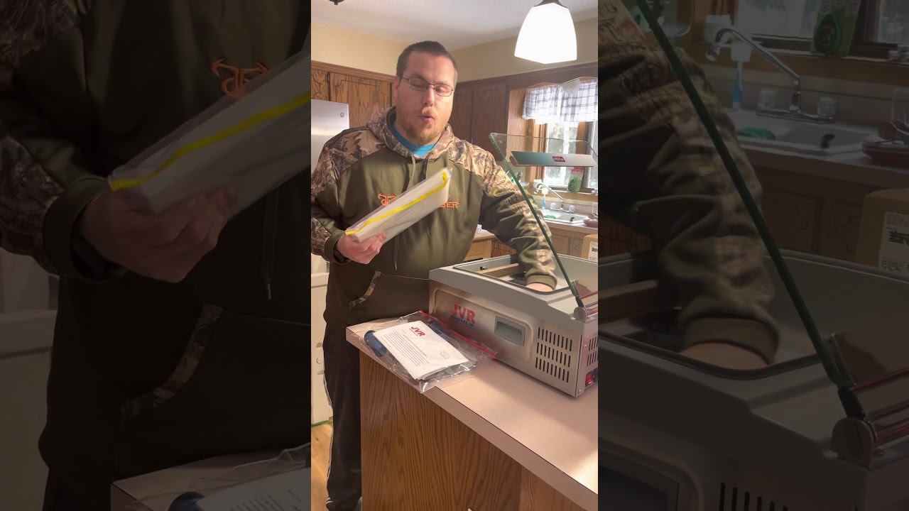 JVR Vac100 Box opening - YouTube