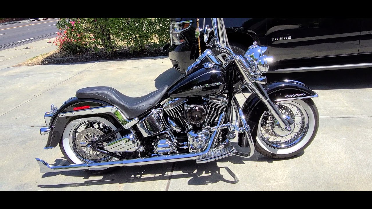 2017 Harley Davidson Softail Deluxe - YouTube