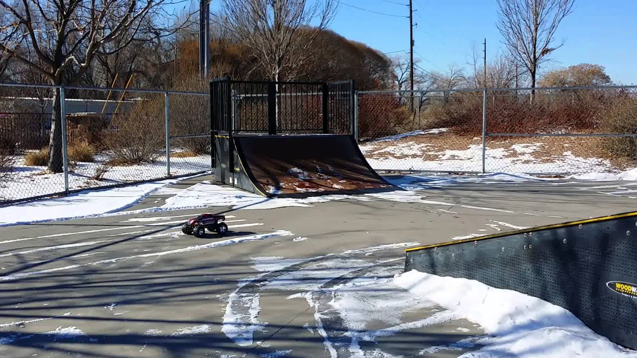 Stampede fun in the snow at the skate park. - YouTube