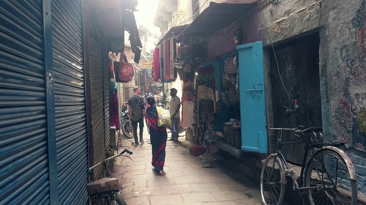 India Travels - Varanasi's Street Life - YouTube