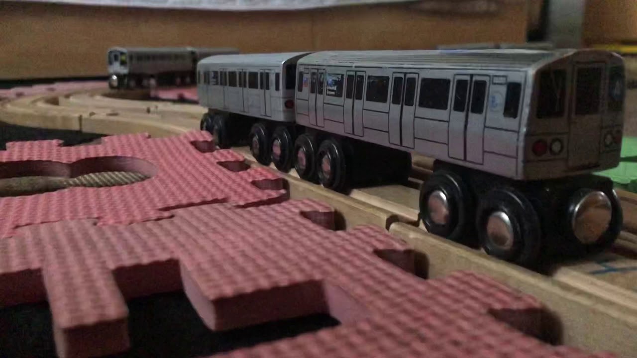 R46 A Wooden Train Arriving & Leaving Beach 67th Street! - YouTube