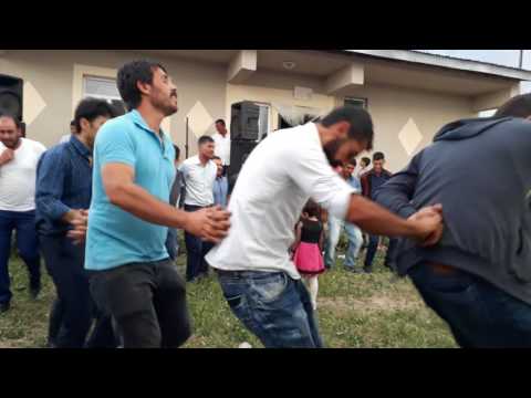 Hızlı halay muhteşem izlenmeye değer:)