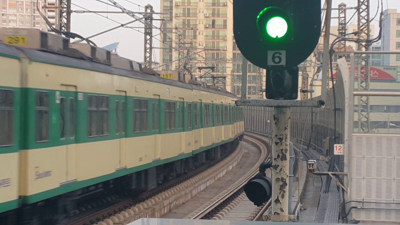 서울메트로 2호선 내선순환 열차 강변역 도착 (MELCO Chopper) - YouTube