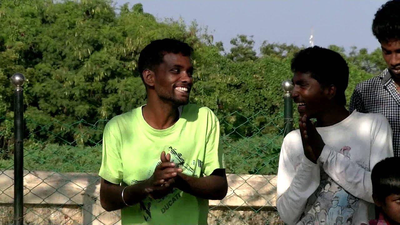 Chennai Super Hit Gana Song - மீசையையே மொலைகில குடிகுதுங்க - Rajini ...