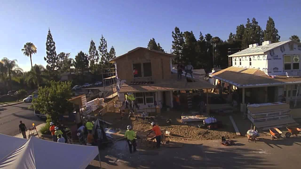 SDHFH Builders Blitz 2015 Time Lapse--Clark House - YouTube