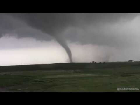 Dancing vortices of EF3 tornado near Coleridge, Nebraska on June 17, 2014 - YouTube