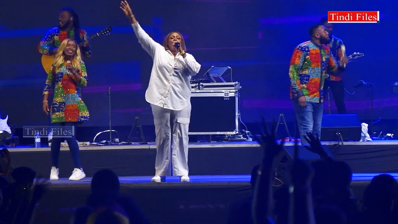 SINACH - Way Maker - Live Performance in Uganda. - YouTube