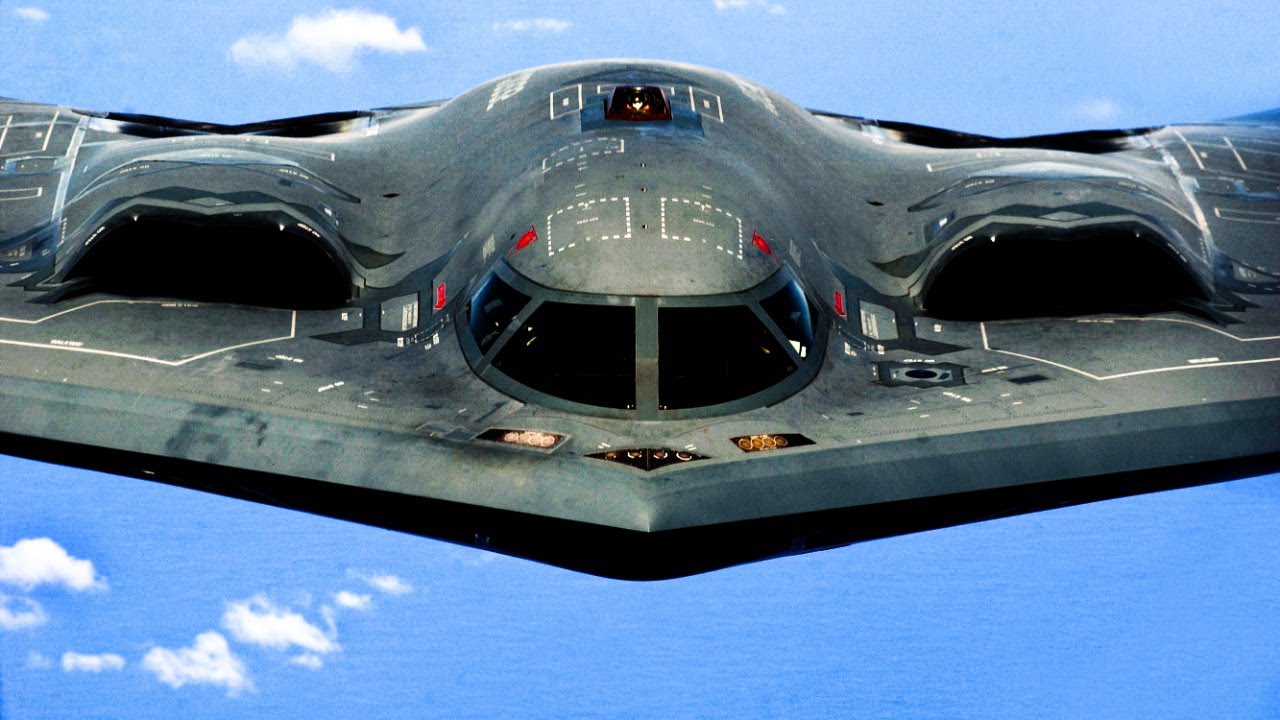 B-2 Spirit Stealth Bomber Mid Air Refueling . Includes Radio ...