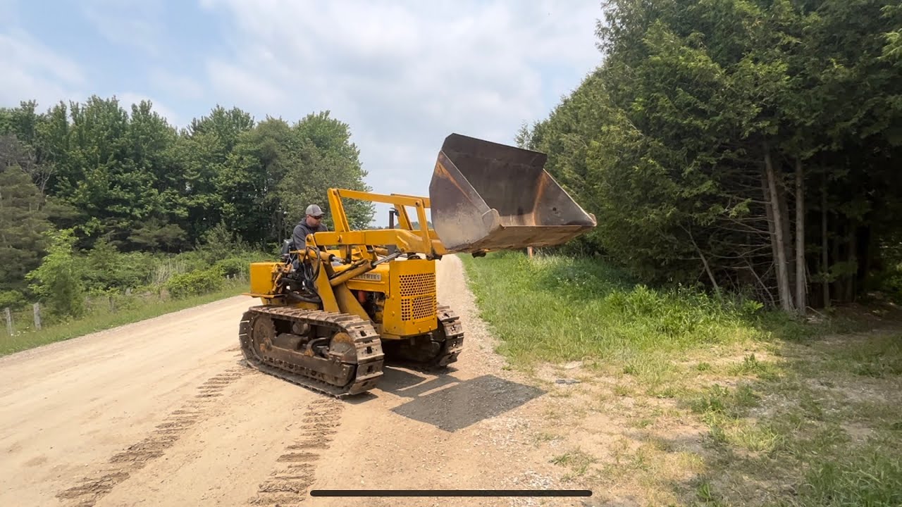 Allis Chalmers H3 Track Tractor. - YouTube