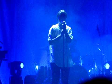 Maria Mena - Just Hold Me live @ Paradiso - YouTube