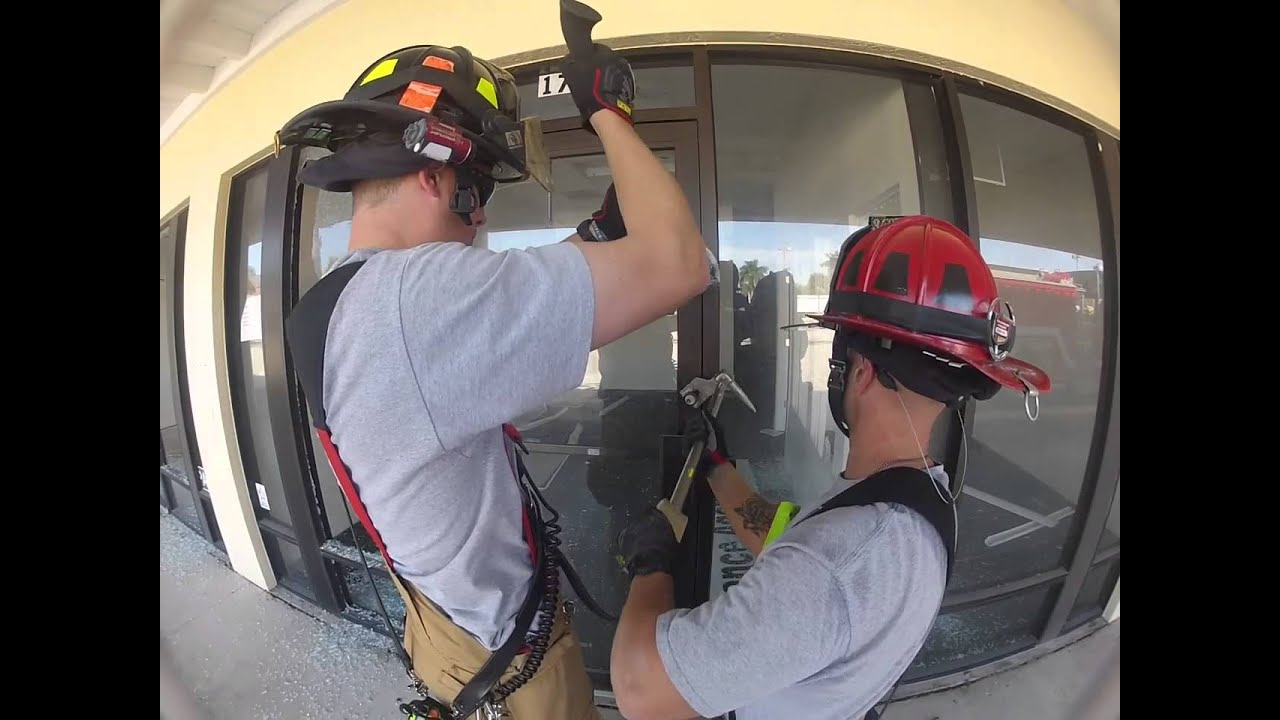 TTL Maxximus Rex and Iron Fox - YouTube