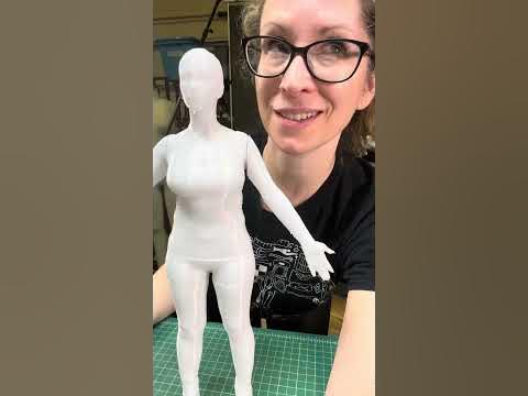 3D Printed Mini-Me for Patterning Cosplay - YouTube