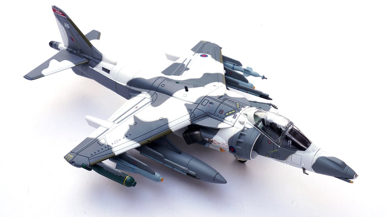 雪鹰演习！HM 1/72 英国空军鹞式垂直起降战机合金成品模型开箱测评 - YouTube