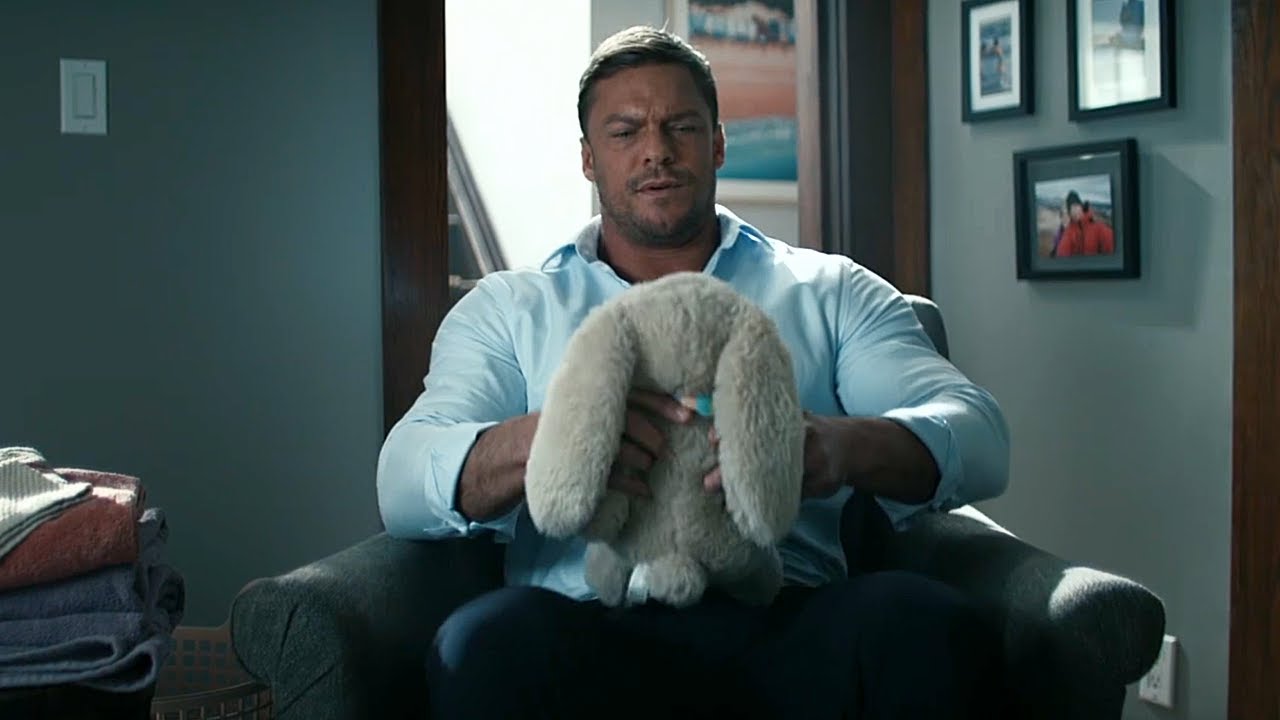 Reacher Punches a Stuffed Animal and Hates David's Kids a Season 2 ...