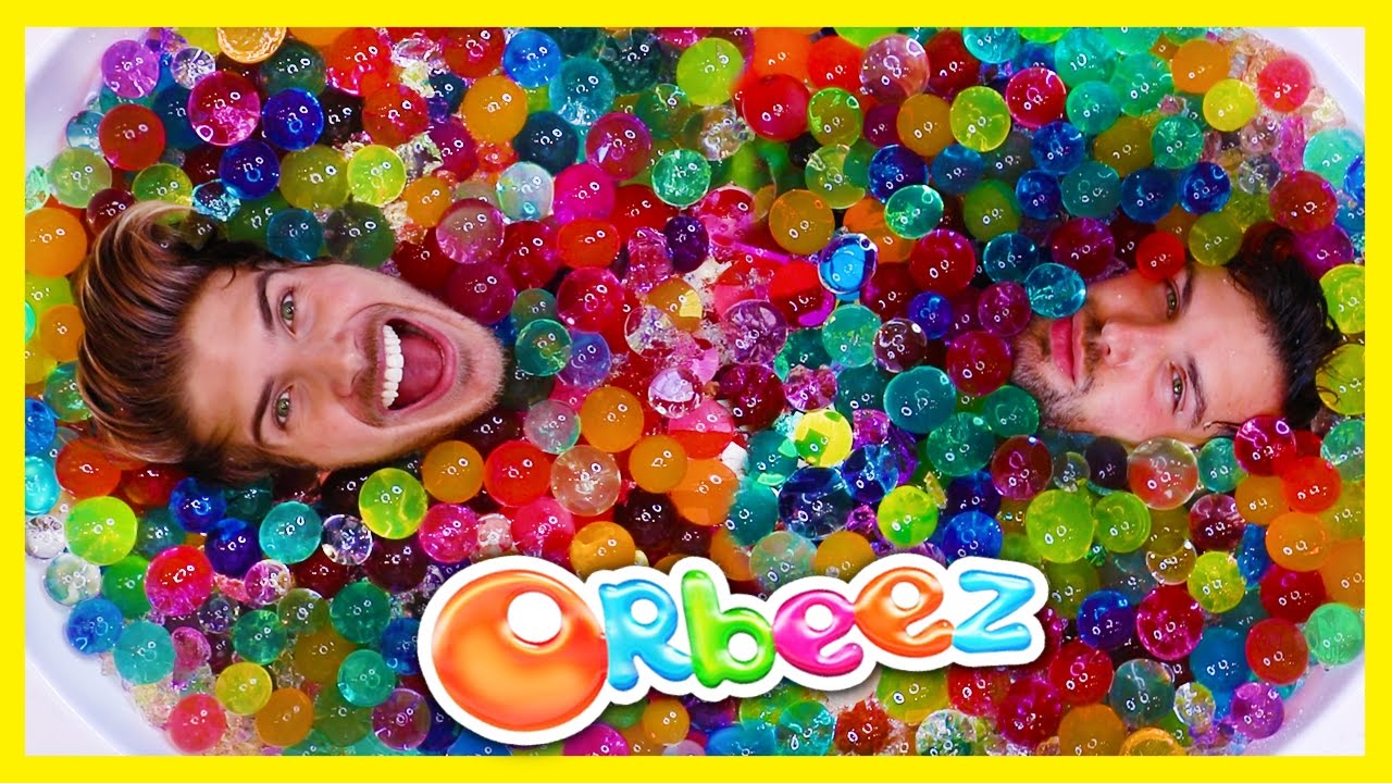 BATH FULL OF GIANT ORBEEZ CHALLENGE! - YouTube