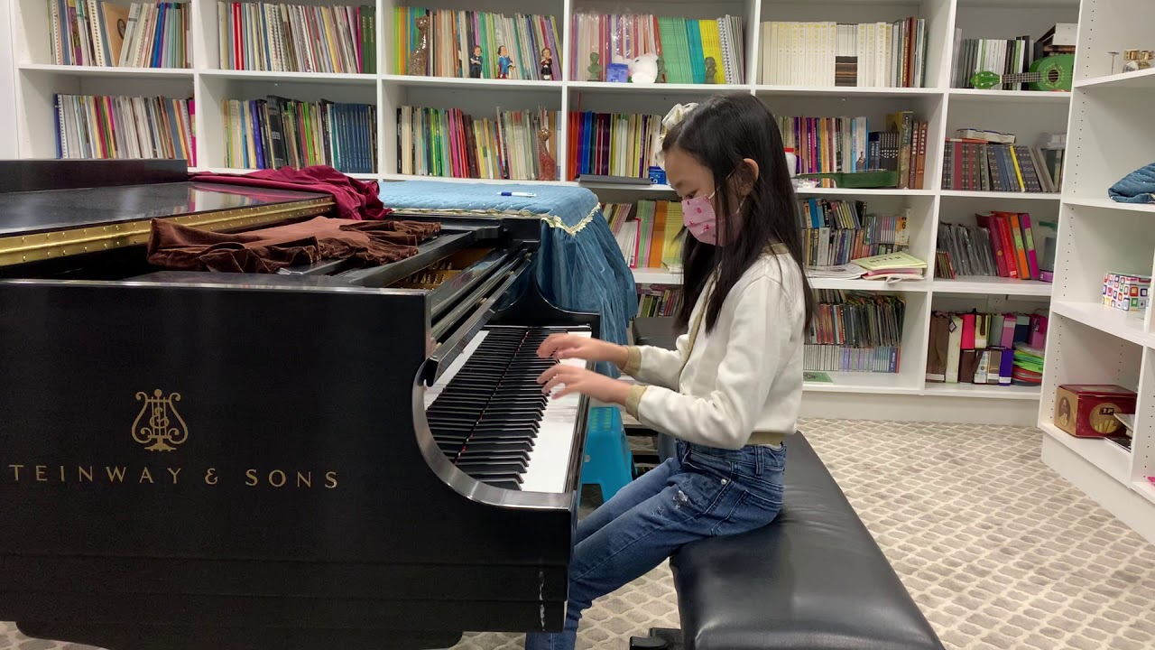 Joycelyn Sun 8 Y plays Long long ago - YouTube