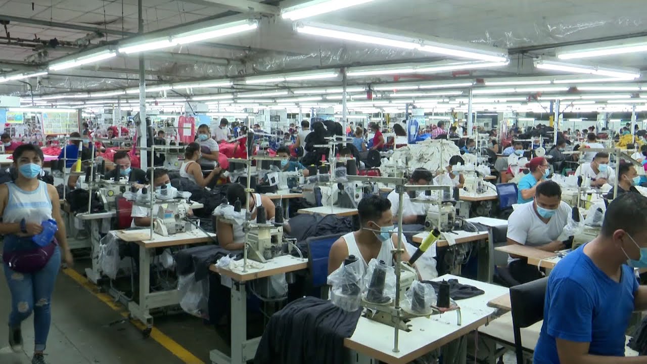 Empresa de arneses automotrices generó tres mil empleos en León - YouTube