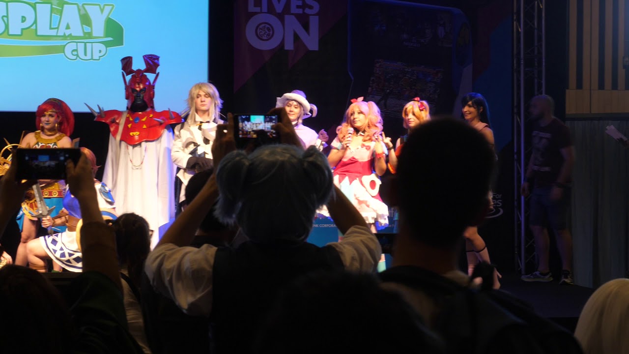 Paris Manga 26 - Concours Cosplay Samedi - 17 - Scéne finale - YouTube