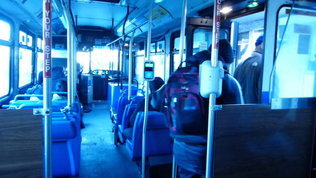 Vancouver Translink 1996 New Flyer D40LF R7233 - YouTube