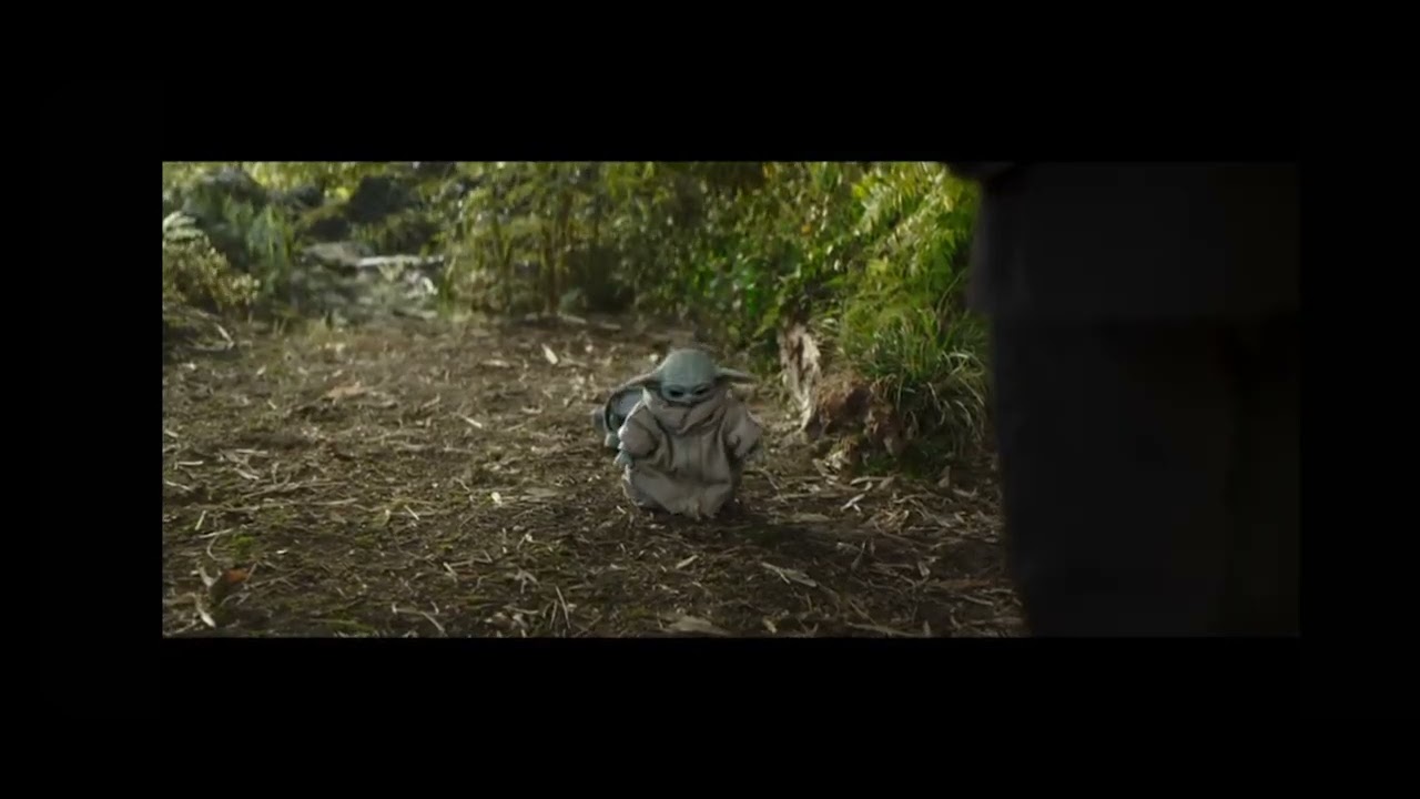 Cute baby yoda jump - YouTube