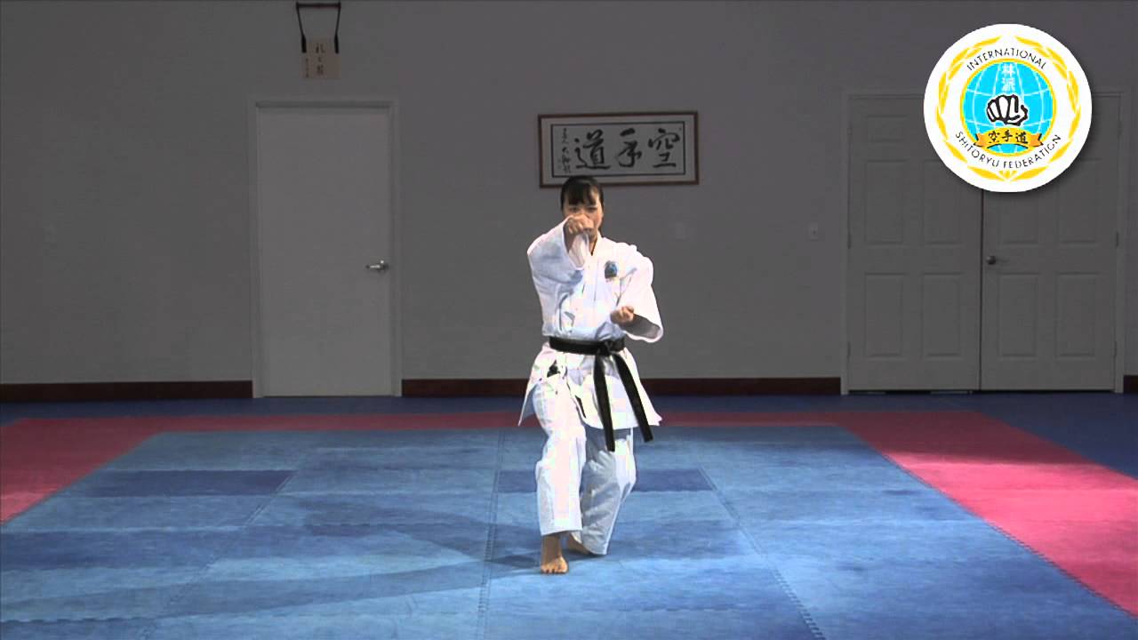 Chatanyara Kushanku - International Hayashi-Ha Shito-Ryu - YouTube