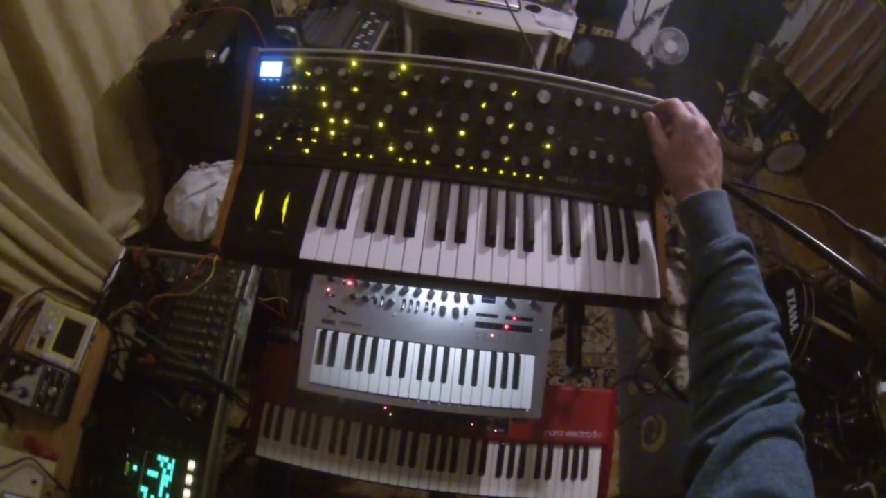 Korg Minilogue, Moog Mother 32, Sub 37 synced - YouTube
