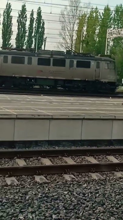 EU07 - 222 + EU07 223 - YouTube