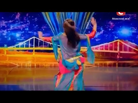 preteen Little girl performed Reggada Moroccan dance and rocked the Stage