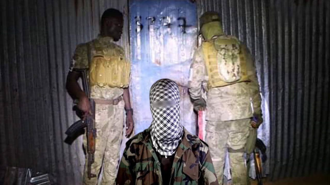 Guryo u kireysnaa Al shabaab oo gacanta lagu so dhigtay - YouTube