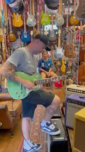 #chillin #guitar #rock #guitarfactory #music #guitarist #blues #melody ...