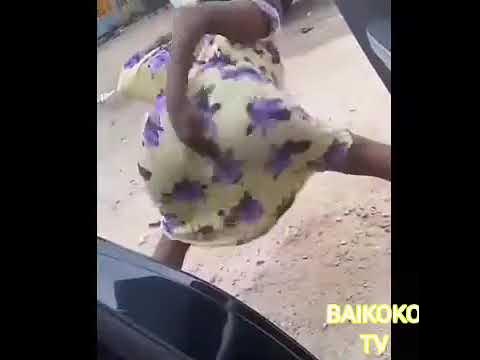 Tazama malaya wakicheza chura/ baikoko/ kanga moko/ kuma kubwa/ kutombana(1) - YouTube