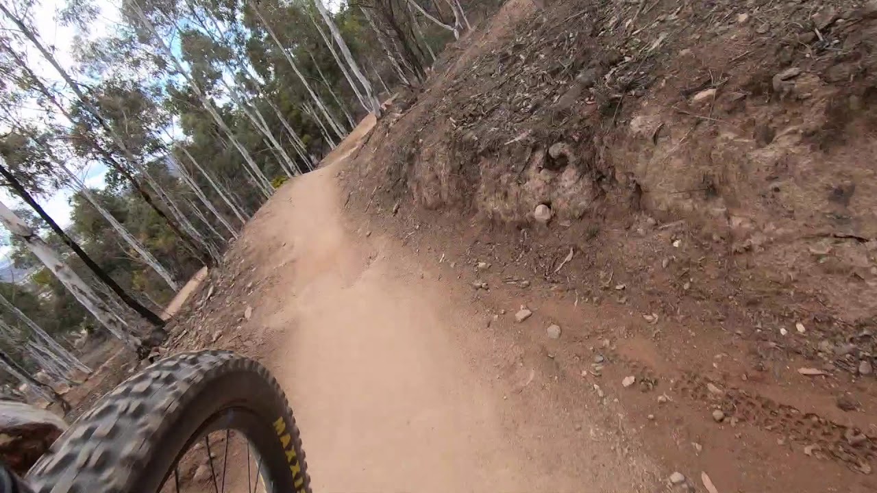 Superflow Championships 2018 - Fox track - Mt Stromlo MTB - YouTube