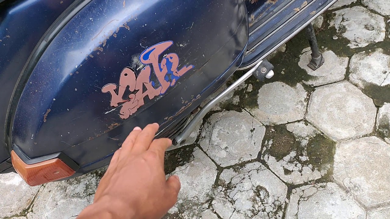 review Piaggio Vespa p150x tahun 1984 - YouTube