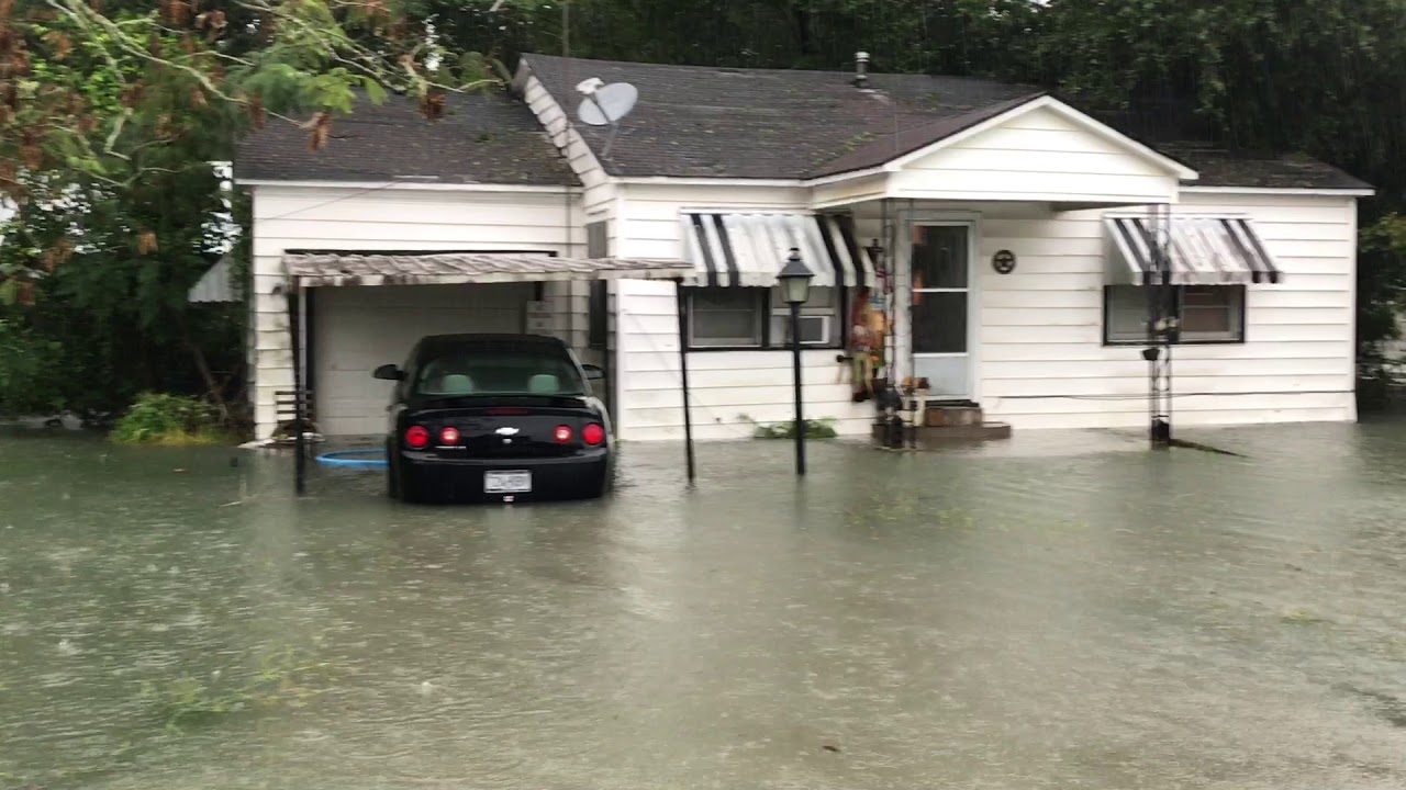 Nome, Tx Hurricane Harvey active flooding - YouTube