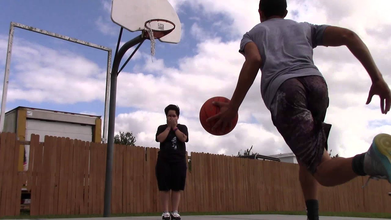 Isaiah Rivera Light Dunk Session - YouTube