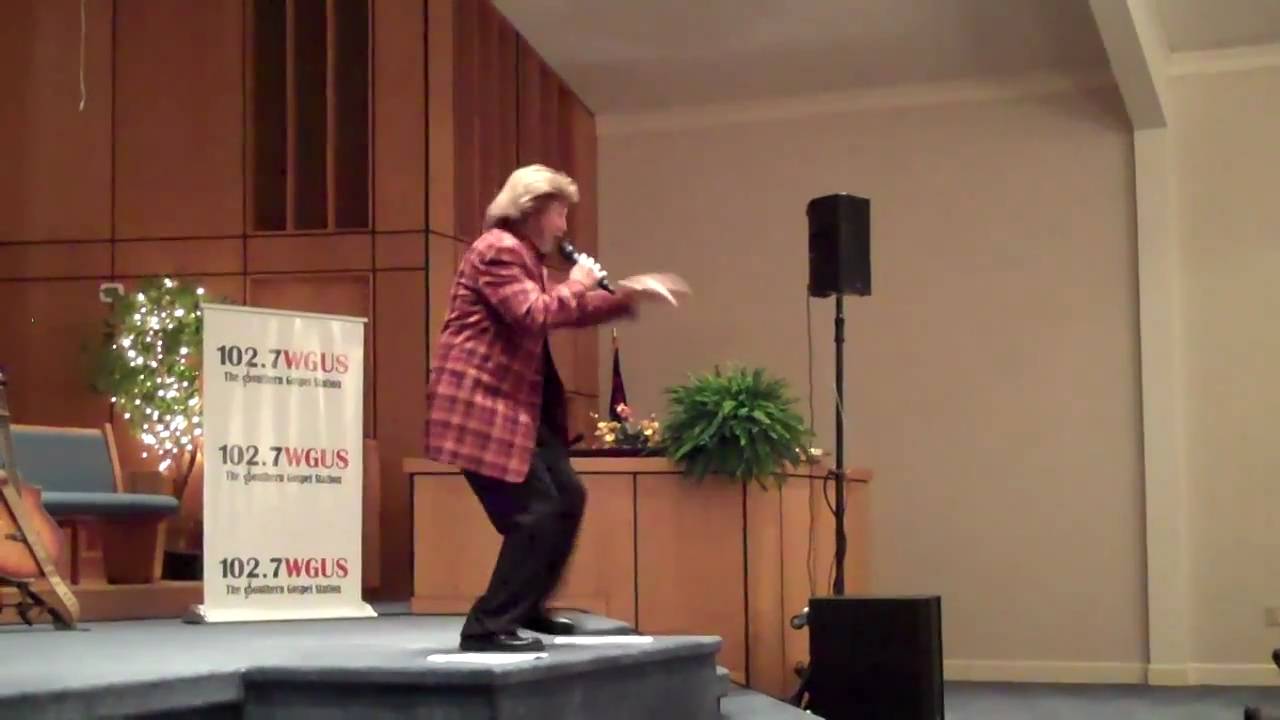 Michael Combs sings in N. Augusta,SC 11-26-10 Pt.8 - YouTube