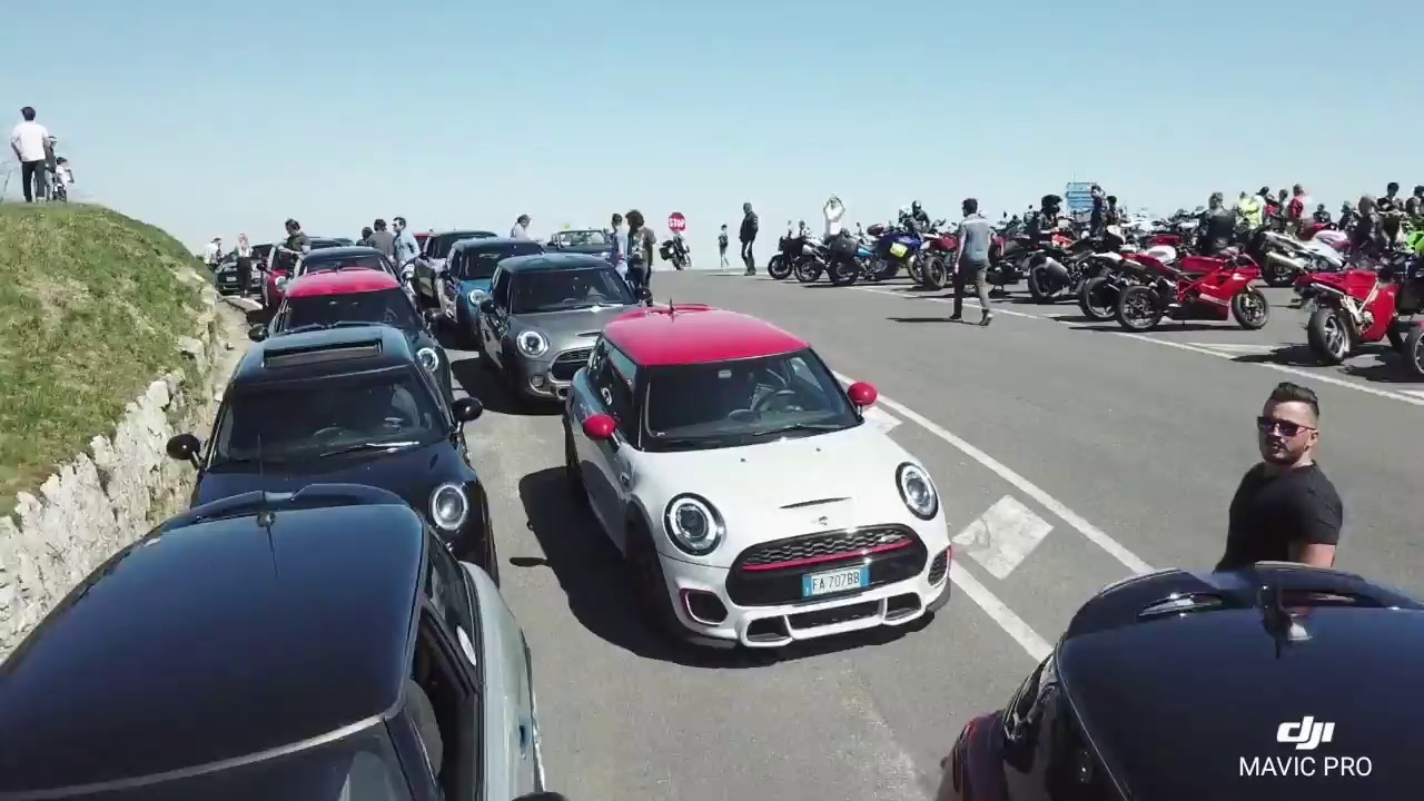 Meeting MINI F CLUB ITALY - YouTube