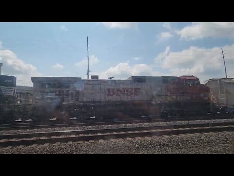 BNSF 4711 Trails 2nd Behind NS 2762 on NS 15M in Cleveland, Ohio! - YouTube