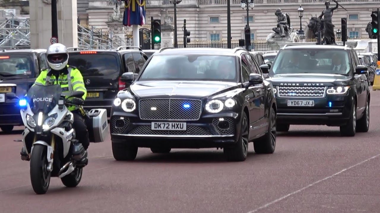 Princess Anne arrives for dinner at St James's Palace - Bentley ...
